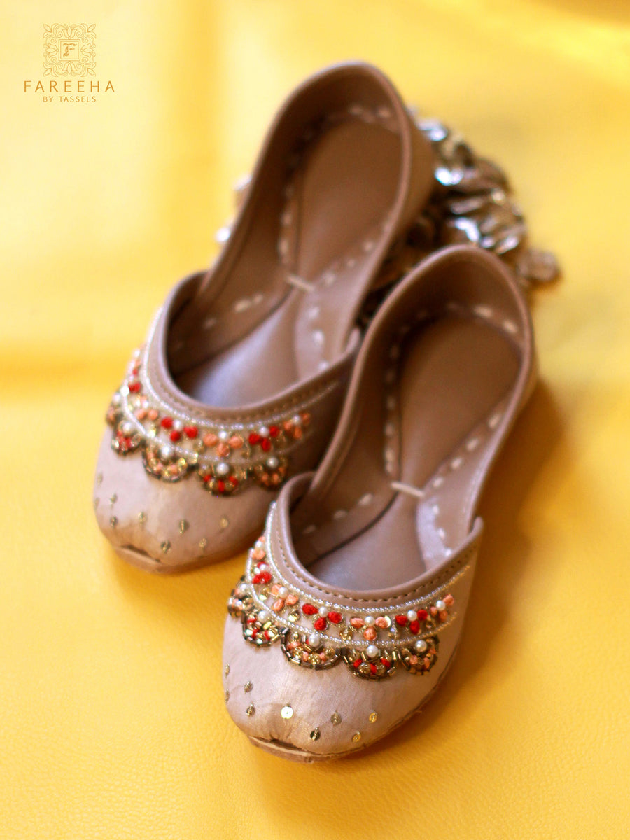 Shop Daisy Girls Khussa Shoes | Fareeha by Tassels – FareehaByTassels